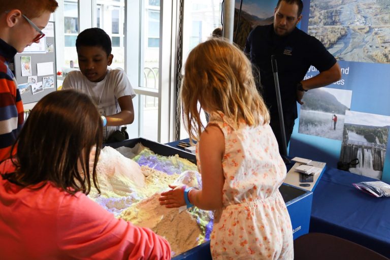 UW Aquatic Sciences Open House | School of Aquatic and Fishery Sciences