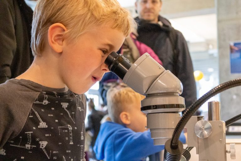 UW Aquatic Sciences Open House | School of Aquatic and Fishery Sciences